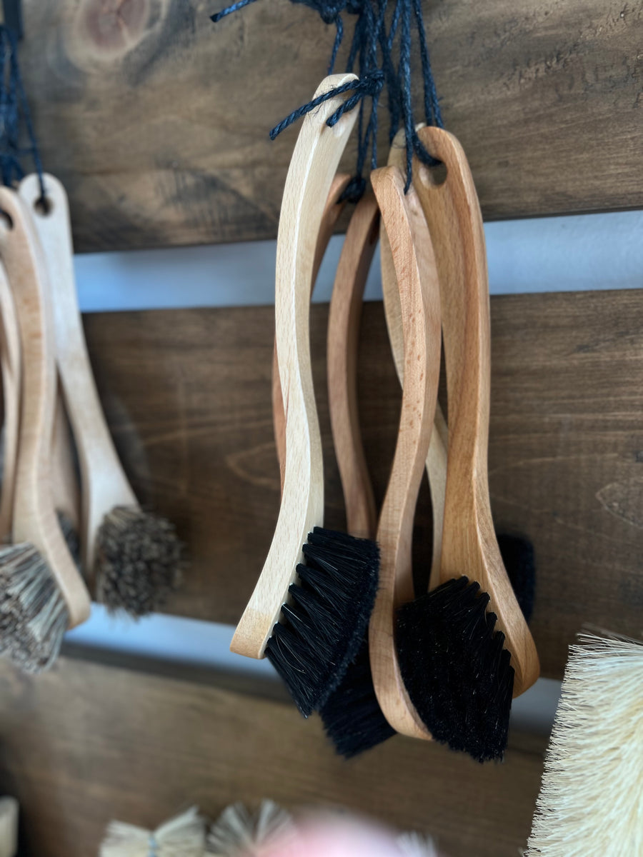 Dish & Utility Brushes – The Ash House
